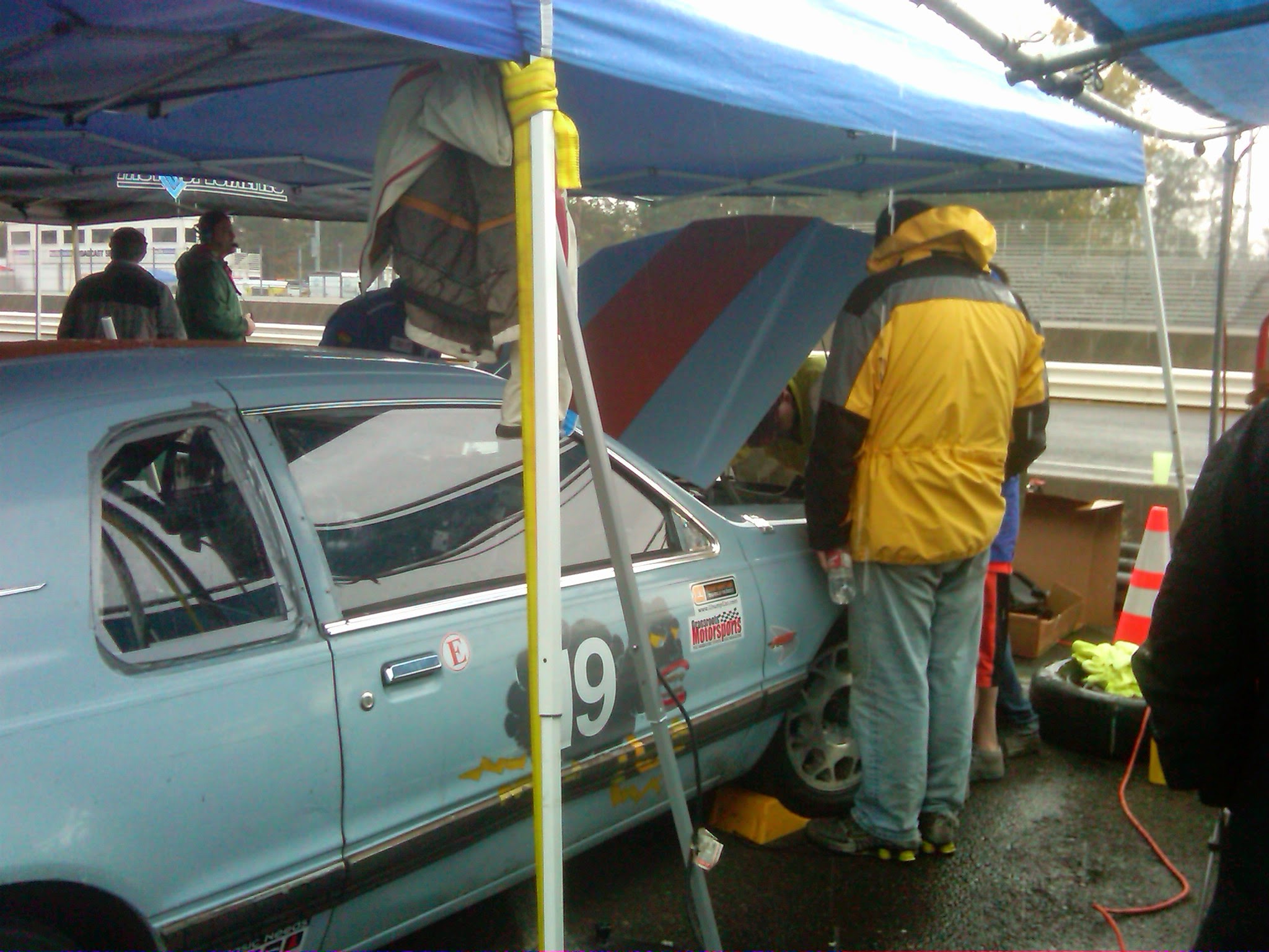 Racing Engines = Mechanic Crash Course - Bill Hahn's Automotive